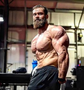15 Iconic Chris Bumstead Haircuts 2026 (With Pictures) | Straightener Lab