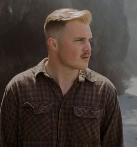 Zach Bryan Haircut: A Trendsetter's Choice in Country Music ...